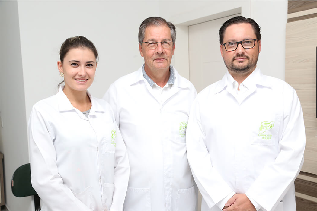“Laboratório Becker: Há 40 anos cuidando da sua saúde” - Jornal O Celeiro