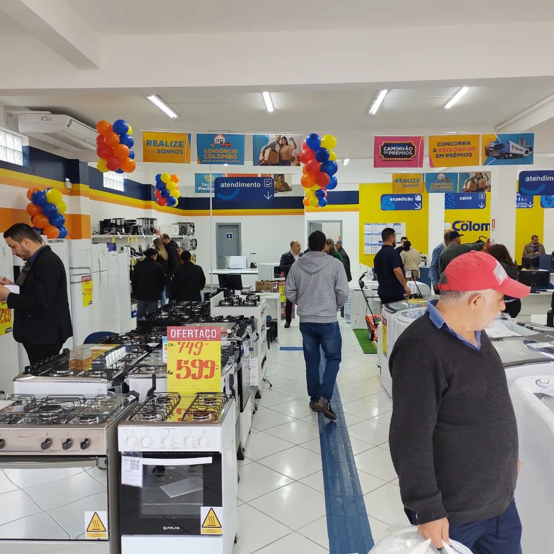 Lojas Colombo inaugura filial no centro de Campos Novos - Jornal O Celeiro